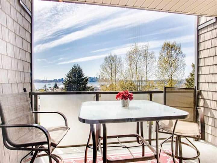 Lolo Special!  Newly Renovated And Ready For You! - Vancouver