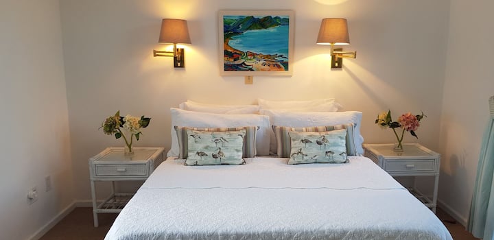 Much Loved Family Home In An Idyllic Setting - Hermanus