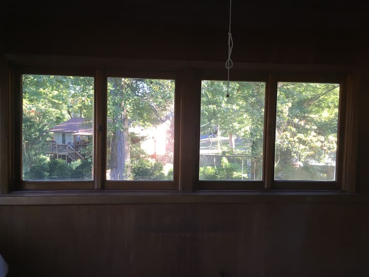 Cozy Cottage House. Private, On Street Parking - Burke, VA