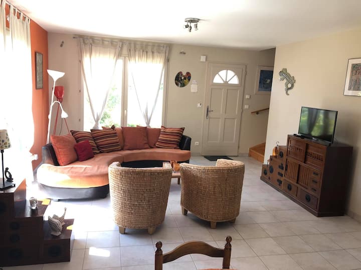 Villa 6 Personnes Avec 1 Piscine Sur Une Résidence - Castellane
