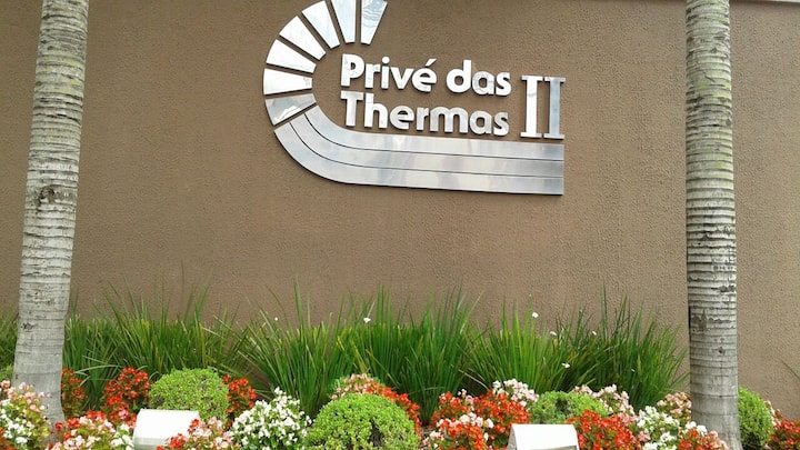Apto 2q, Sendo 1 Suite, 6 Pessoas, Prive Thermas 2 - Caldas Novas