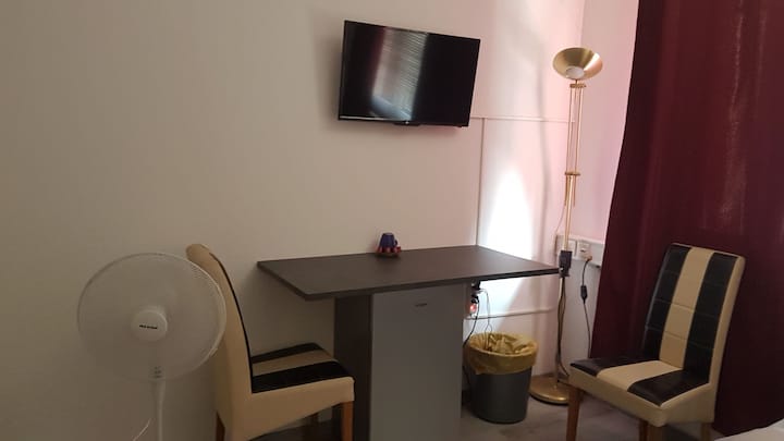 Manesse Room 4 - Erlenbach