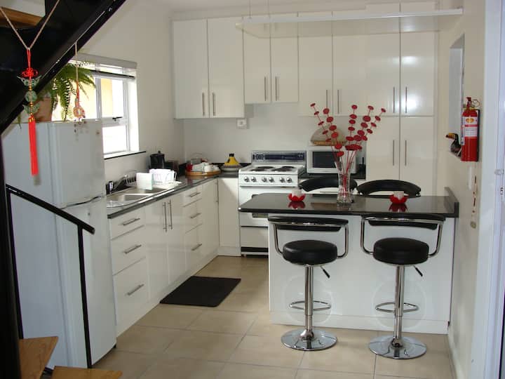 Zen Tree Bed & Breakfast Ii - Paarl