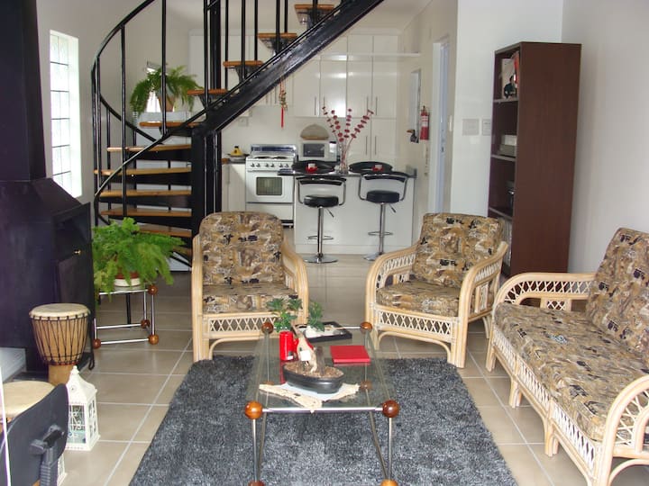 Zen Tree Bed & Breakfast I - Paarl