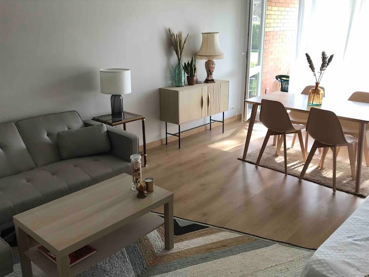 Appartement En Résidence - Parking - Valenciennes