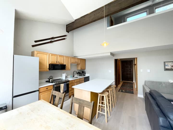 Breck In-town Condo, Walk To Ski Lift And Main St - ブリッケンリッジ, CO
