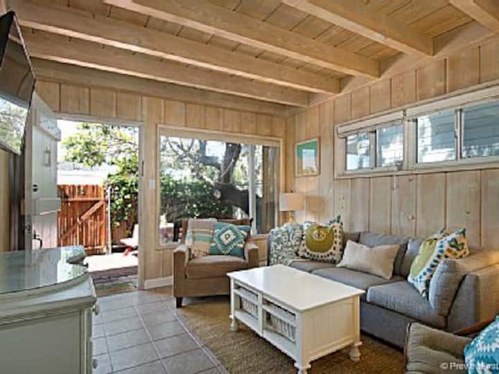 Surf Side Cottage On The Beach 200 Feet From Sand - Del Mar, CA