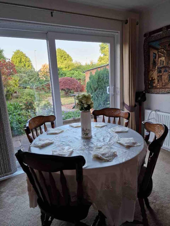 An Amazing Double Room In A Family House. - Nottingham
