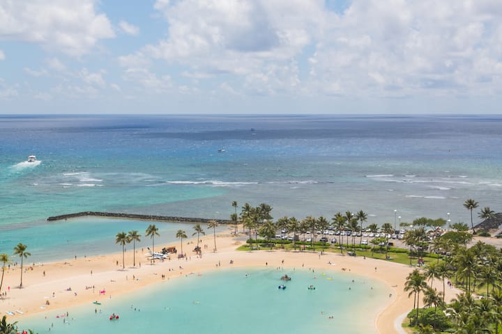 Gorgeous Waikiki Beach Ilikai - Honolulu