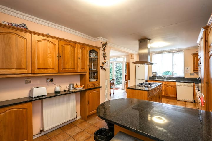 Guest House Ellipse - Whetstone - Londres
