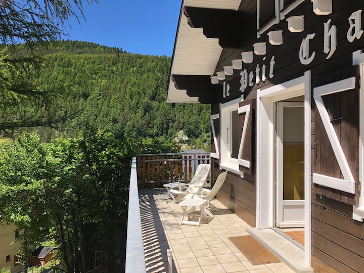 Chalet Authentique à Villard, Terrasse Et Jardin - Méaudre