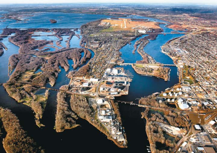 Summer On The Water! Studio With Water Access! - La Crosse, WI