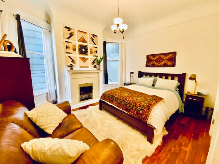 2 Bedroom Apartment In Nopa - San Francisco, CA