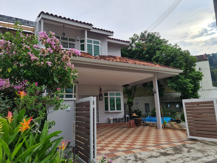 Daisy House 107 With Garden - Bayan Lepas