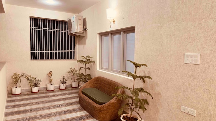 Vraj Vilas-1br(gf) In Vrindavan | By Homeyhuts - Vrindavan