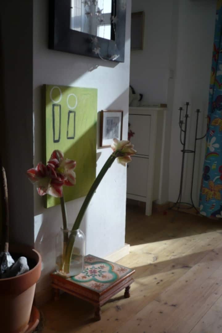 Cozy Apartment With A Backyard - Prague