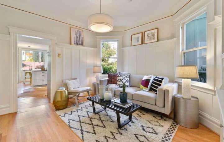 Bright Condo Steps From Heart Of The Mission! - San Francisco, CA