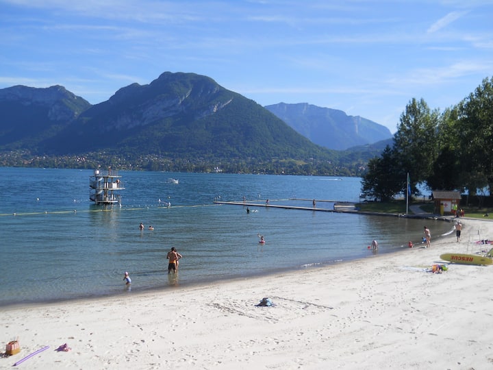 T3, Jardin Privé, Plage 200m. - Sévrier