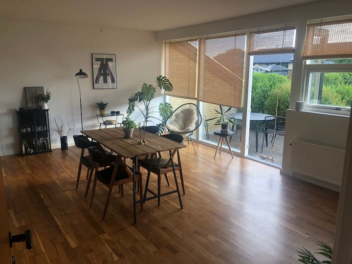 Rækkehus I Odense Sv -Sanderum - Odense