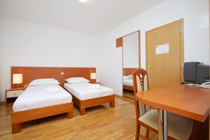 Villa Daniela - Standard Room - Breakfast Included - Bol