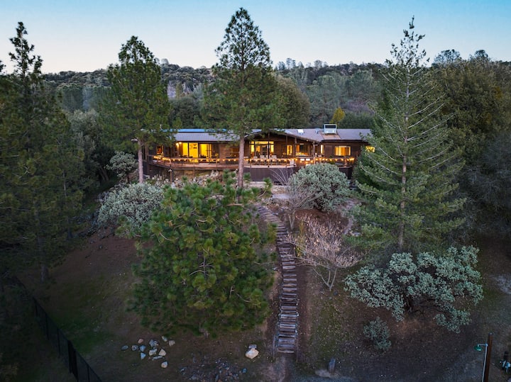 Mountain Oasis-indoor Hot Tub, Game Room, Views - Yosemite National Park
