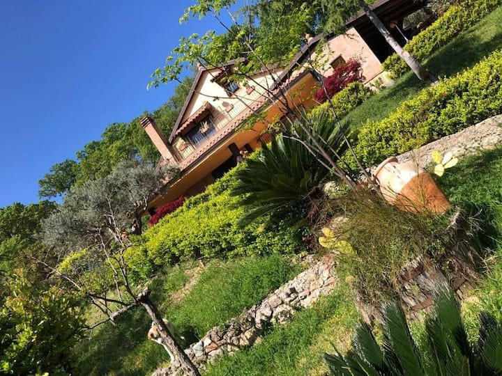 Podere Martin ...Tra Querce E Ulivi Secolari - Siderno