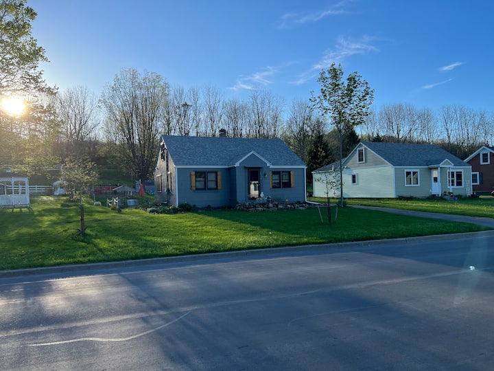 Lovely 3 Bedroom Home Close To Colgate University - Hamilton, NY