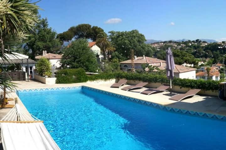 Grand 3 Pieces Dans Villa - Cagnes-sur-Mer