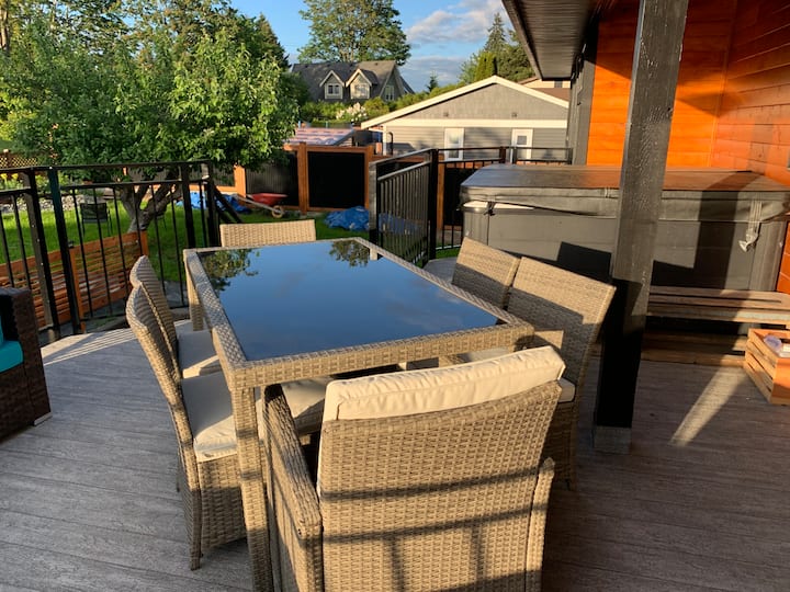 Top 10 Airbnbs With Hot Tub In Nanaimo, Canada - Updated 2025 | Trip101