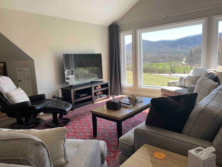 Mountain View - Near Breweries, Hiking & Biking! - Sierra Nevada