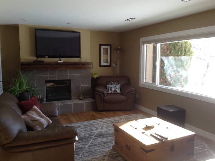 Centrally Located 1 Bedroom Suite - Kelowna