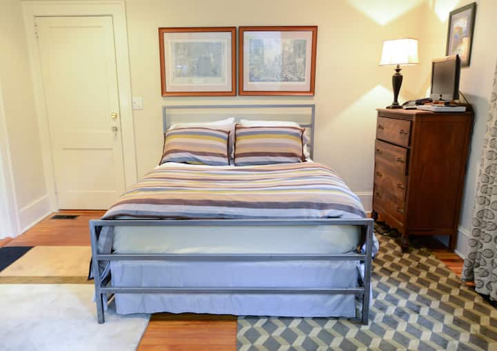 Private Room In Virginia Highland - Atlanta, GA