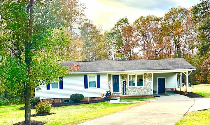 Blue Hideaway - Eden, NC