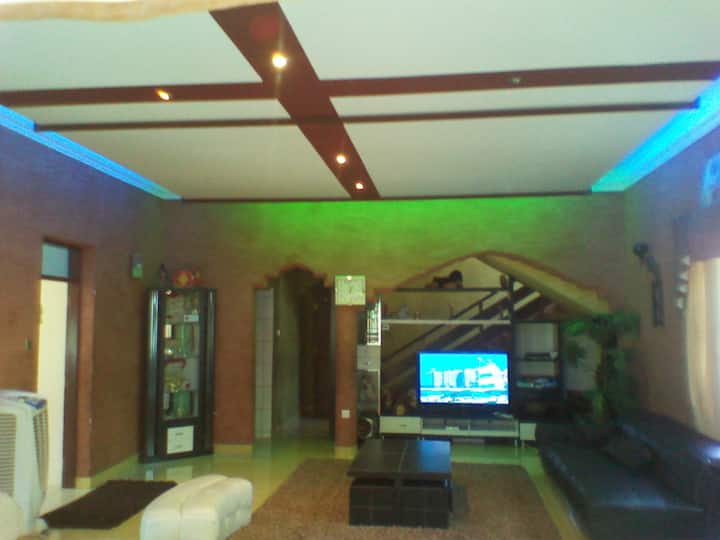 Modern 7 Bedroom Nyali Villa - Mombasa