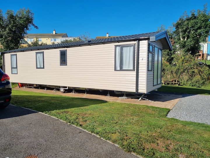 Beautiful 3 Bedroom Caravan On 5* Holiday Park. - Paignton