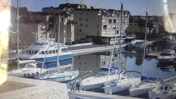 Gruissan: Appartement Vue Sur Le Port - Gruissan