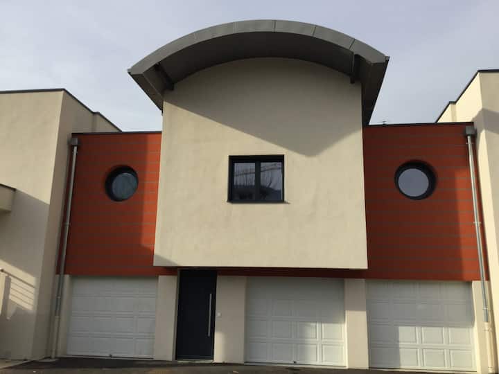 Charmante Maison-appartement Mitoyen Indépendant. - Aix-les-Bains