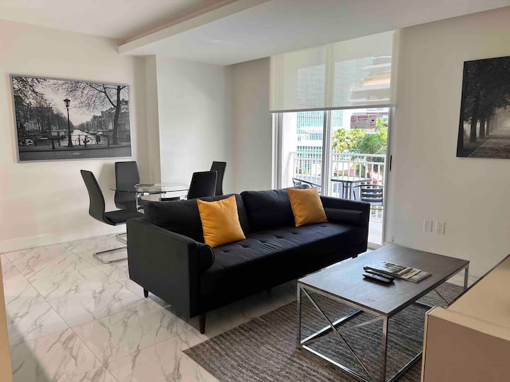 Modern One Bedroom Condo In Brickell Miami - Miami