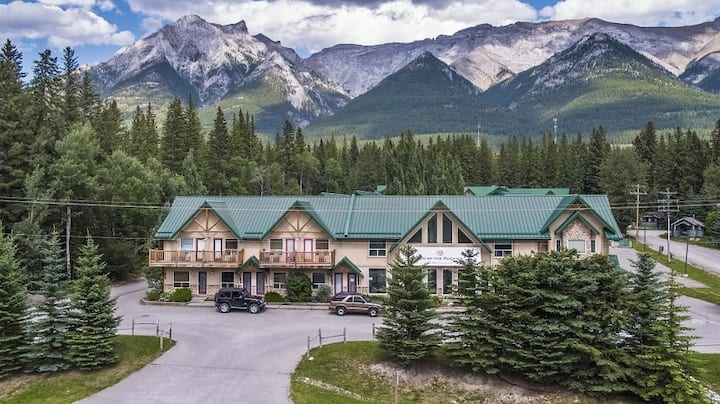 Banff Vacation Rentals | Chalet and Apartment Rentals | Airbnb