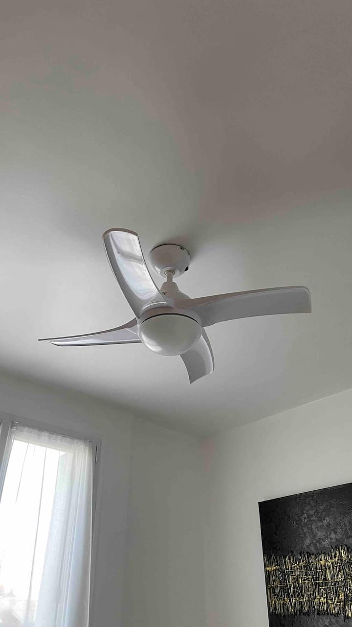 Beau Studio Porte Maillot - Paris