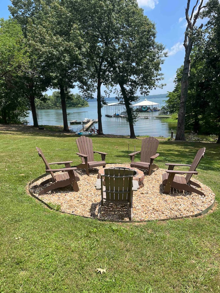 Private Guest House With Lakefront Views - ケンタッキー湖