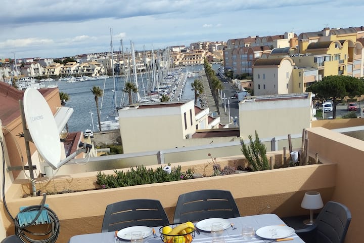 Logement Vu Port Et Mer Au Loin - Gruissan