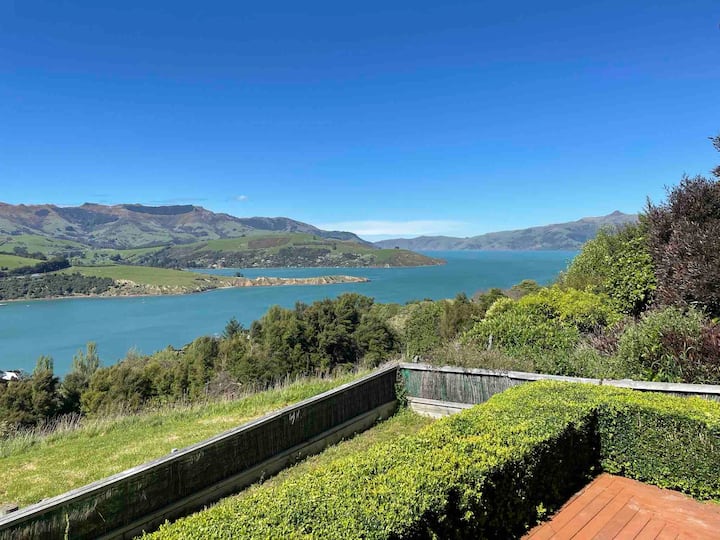 Private Retreat Over Robinsons Bay, Akaroa - Duvauchelle