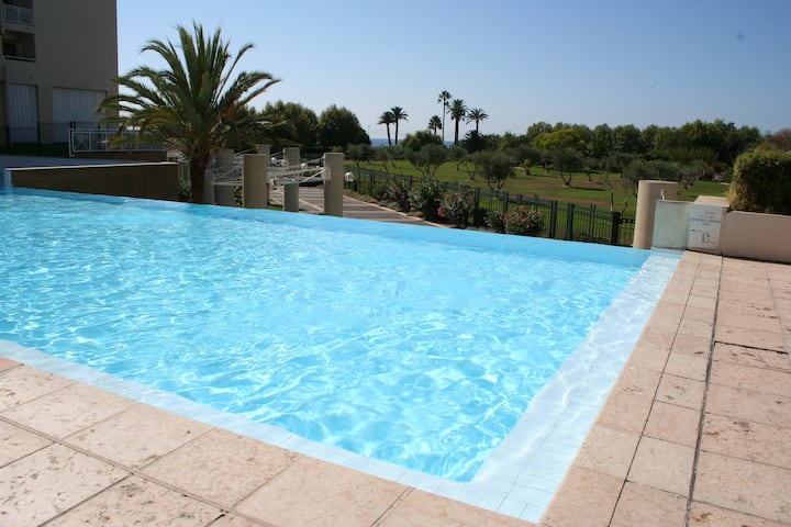 Type 2-dernier Etage-refait+equipe A Neuf - Antibes