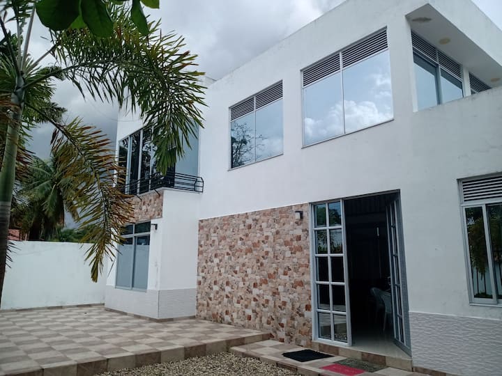 Villa Victoria - Melgar