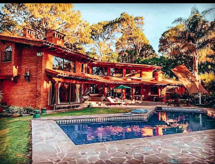 Hermosa Casa Vallesana Con Todas Las Comodidades - Valle de Bravo