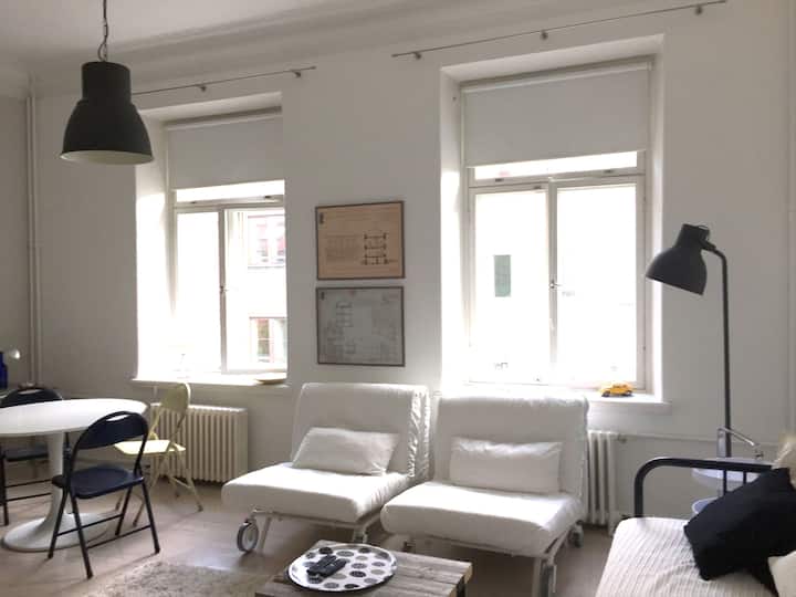 Cozy 40 M2 Size 2 Rooms Flat In Helsinki City - Helsinki