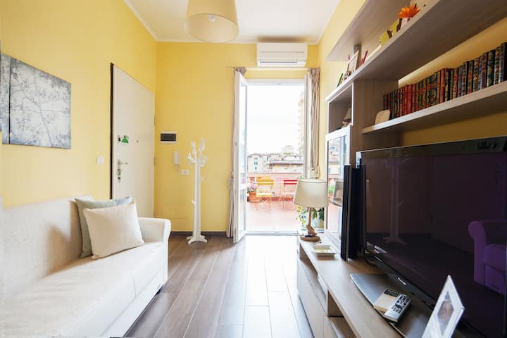 ☼Sunny ☺ Cozy ♡ Walk Everywhere ☮Terrace ☯ Garage♫ - La Spezia