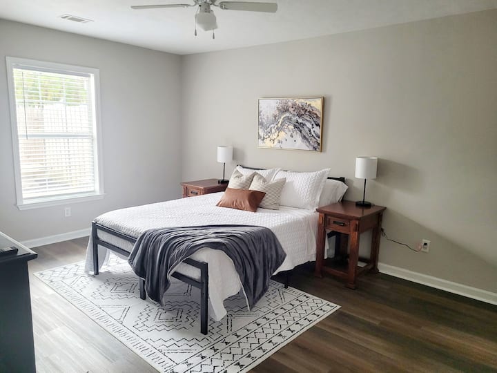 Centrally Located Cozy 2br Townhome - Augusta, GA