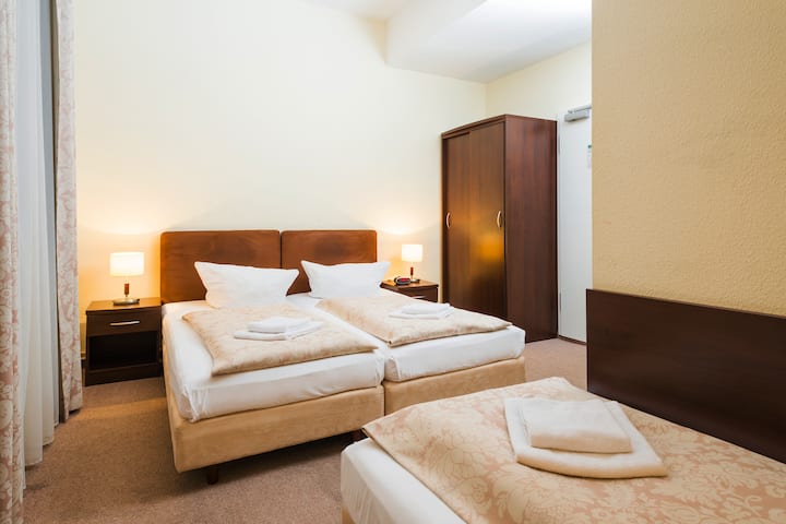 Dreibettzimmer Am Ku´damm - Berlin